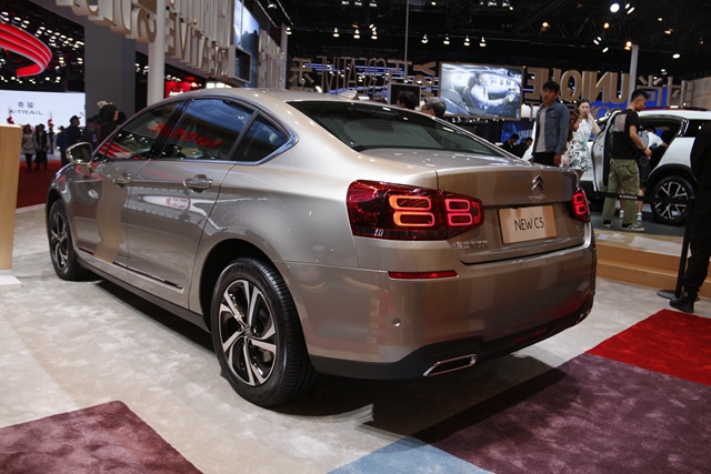 陷于颜值 车展实拍东风雪铁龙第三代C5 _选车网